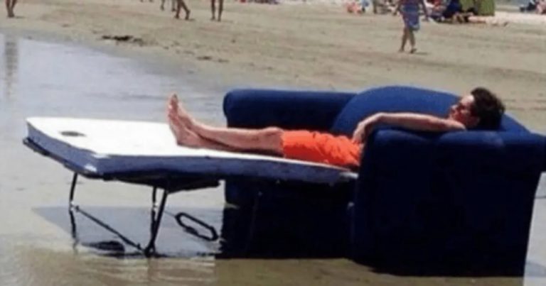 Top 50 Hilarious Fails That Can Only Happen On the Beach | Global Tiny ...